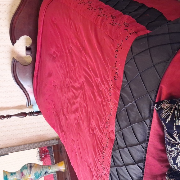 Bedding | King Size Comforter | Poshmark